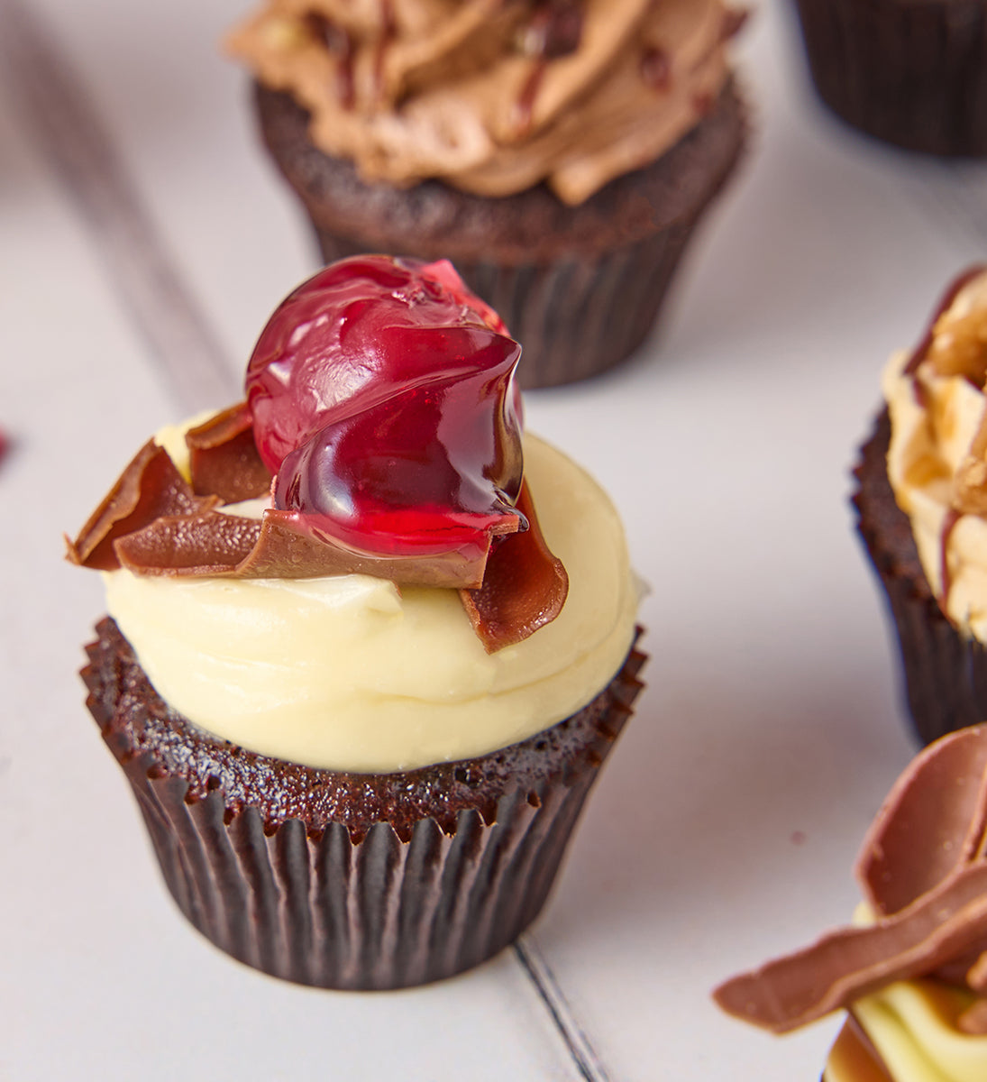 Chocolate Lovers Mini Cupcake Box – Lola's