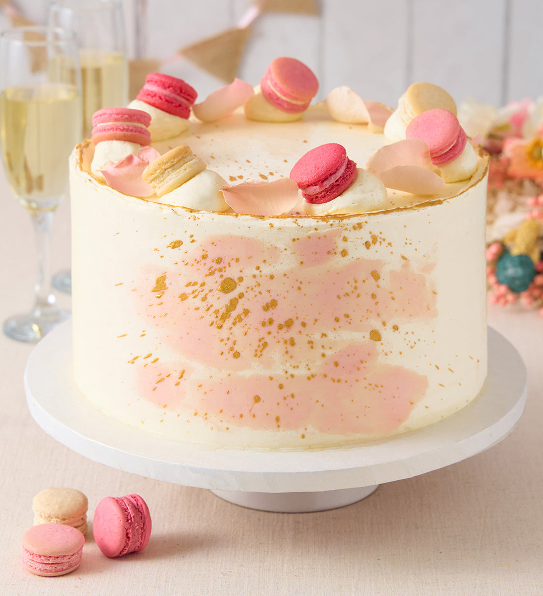 Pastel Macaron Pink Cake – Lola's
