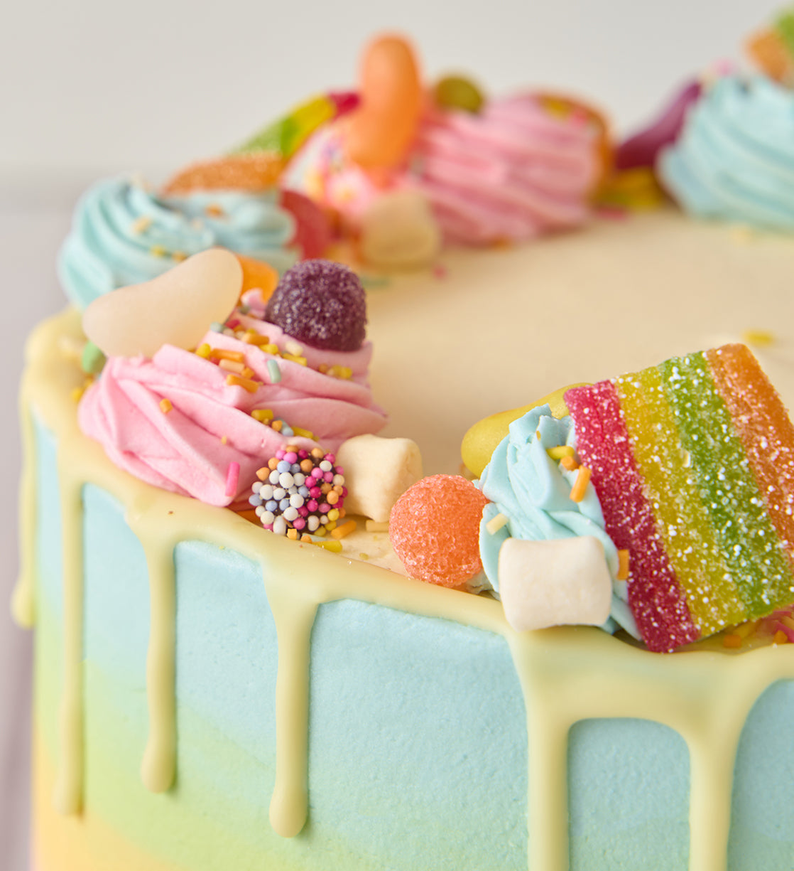 Sweet Shop Cake – Lola's