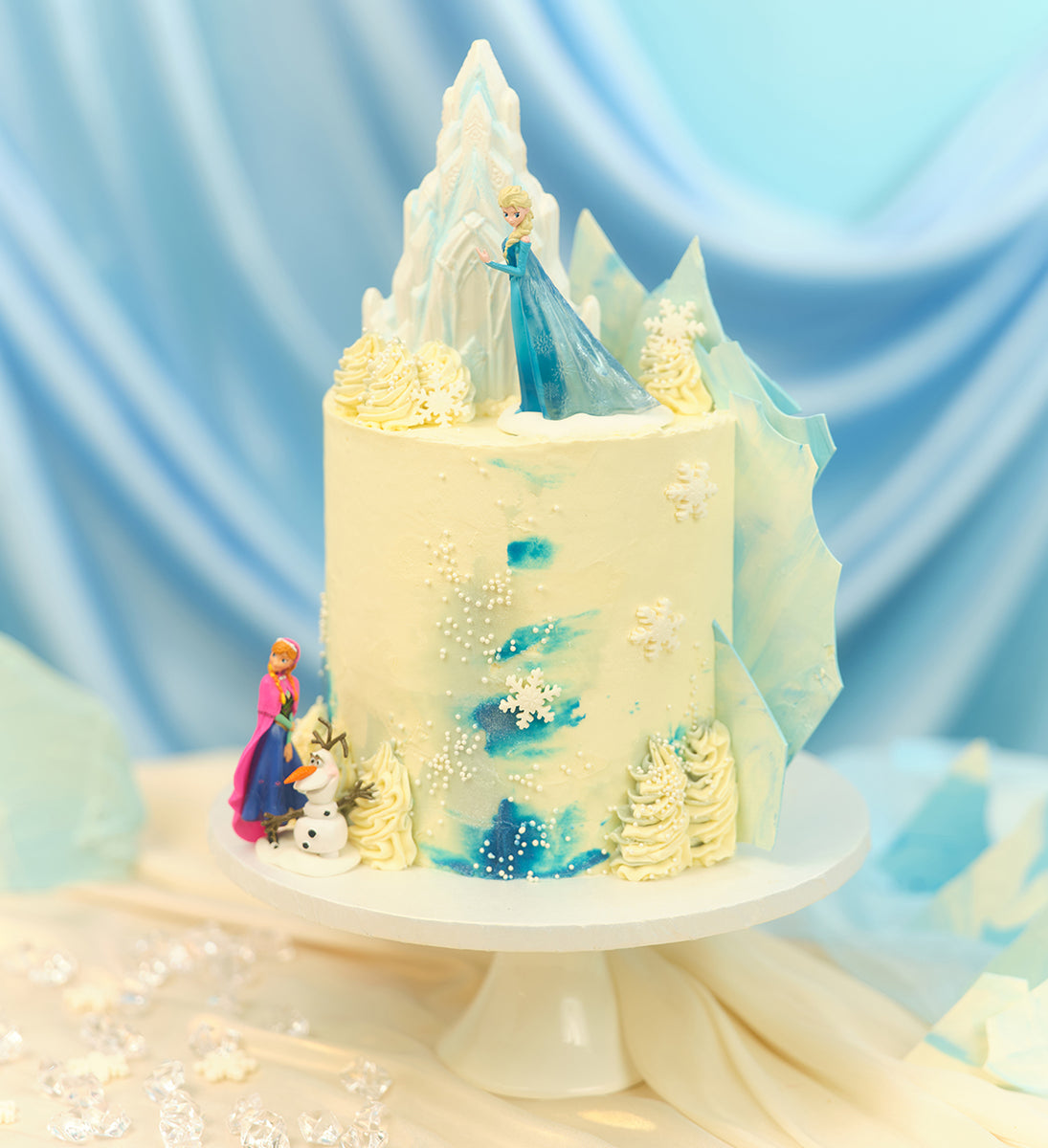 Disney Frozen Themed Tall Cake – Lola's