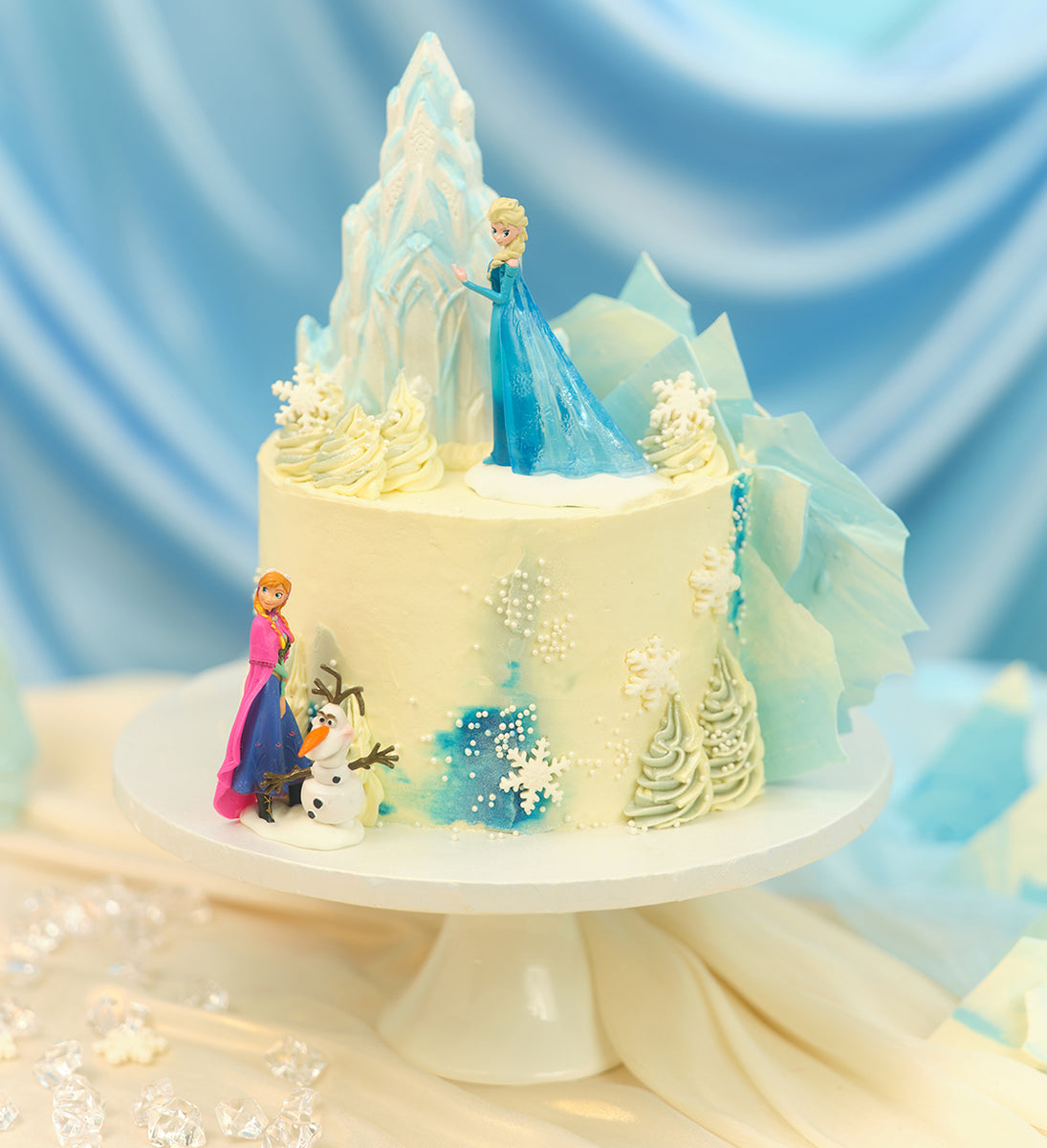 Disney Frozen Themed Cake – Lola's