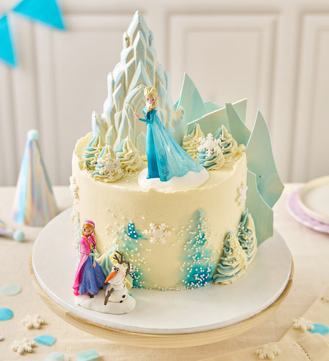 Disney Frozen Themed Cake – Lola's