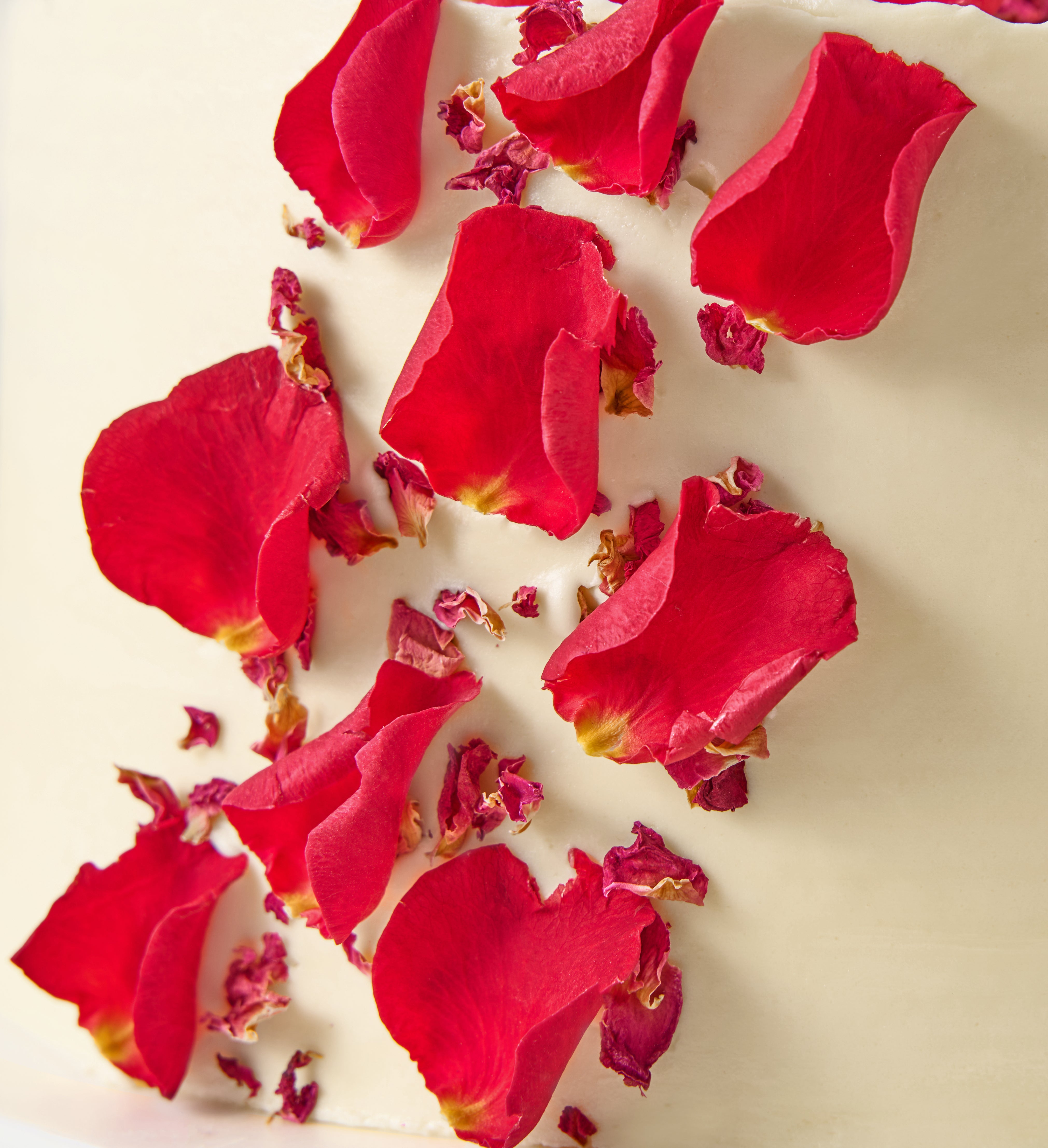 Rose Petal Cake – Lola's