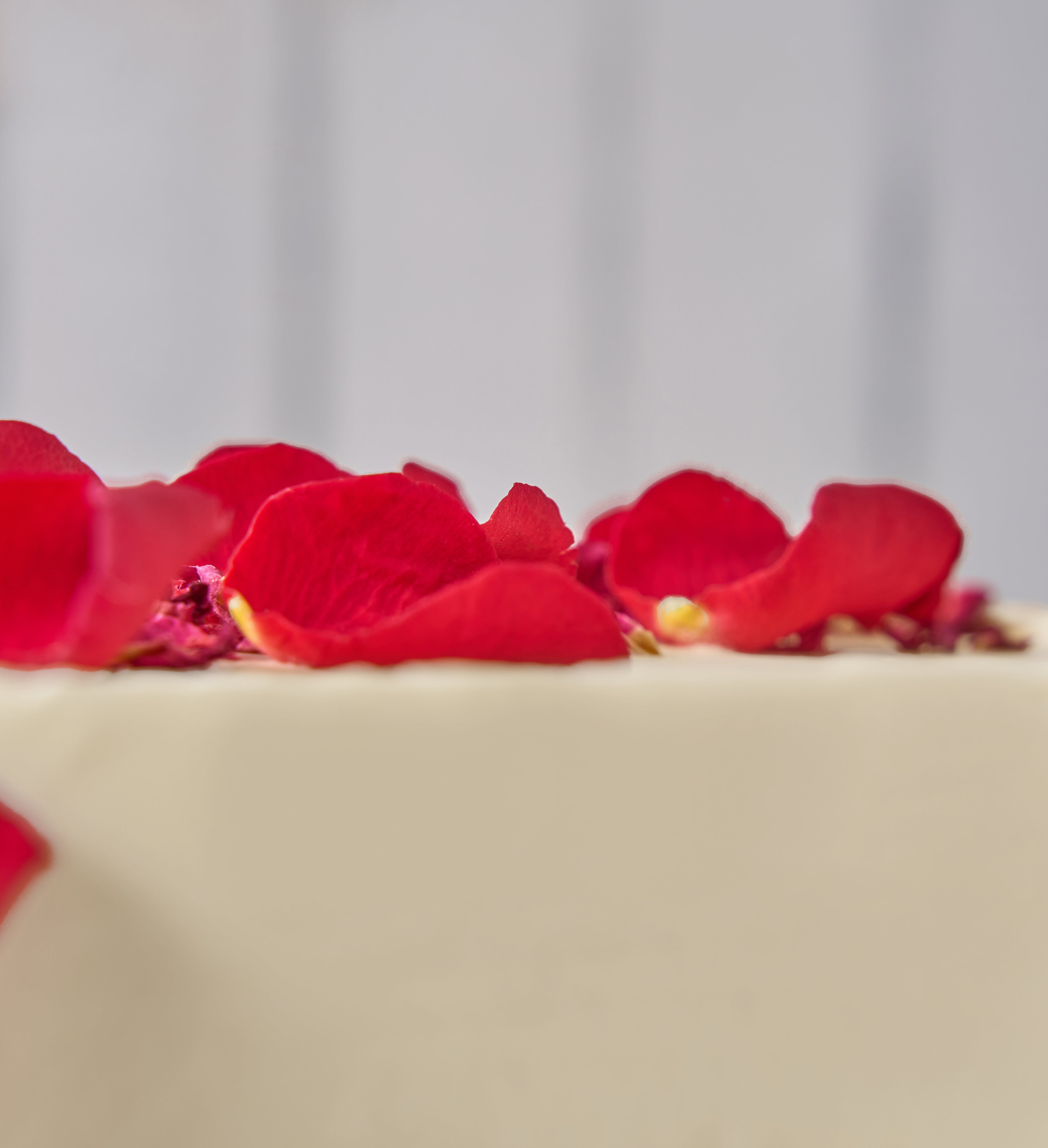 Rose Petal Cake – Lola's