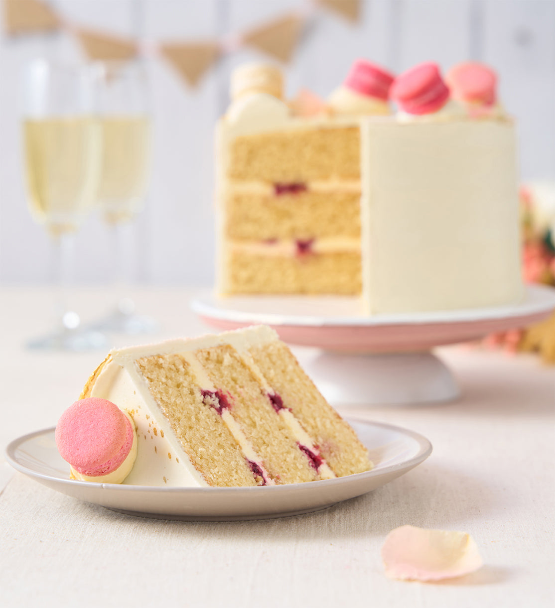 Pastel Macaron Pink Cake – Lola's