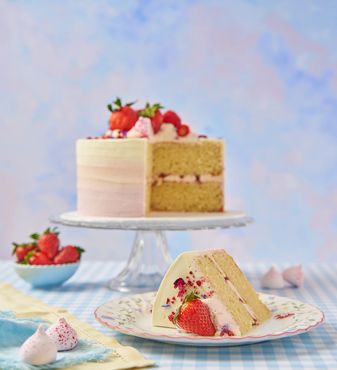 Eton Mess Cake – Lola's